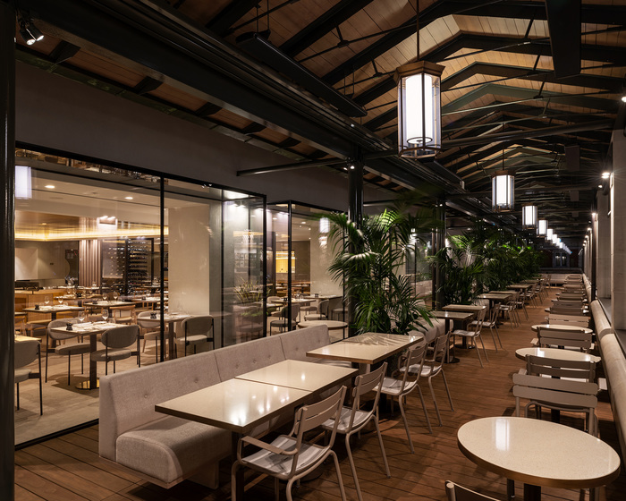 opera house inside bar